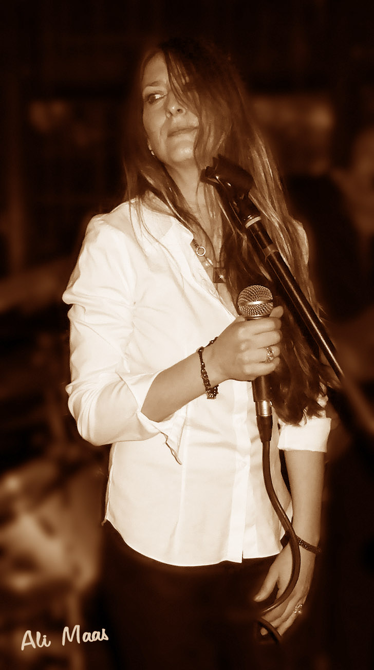 T H E - A L I - M A A S - B A N D